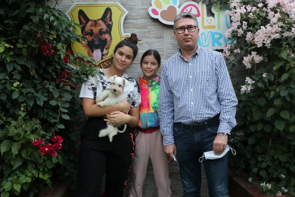 Emre Kurtoğlu ve ailesi Schnauzer Yavrularına kavuştular - Elit Yavru