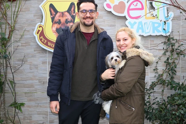 İrem Hanım ve ailesi Morkie yavrularına kavuştular - Elit Yavru